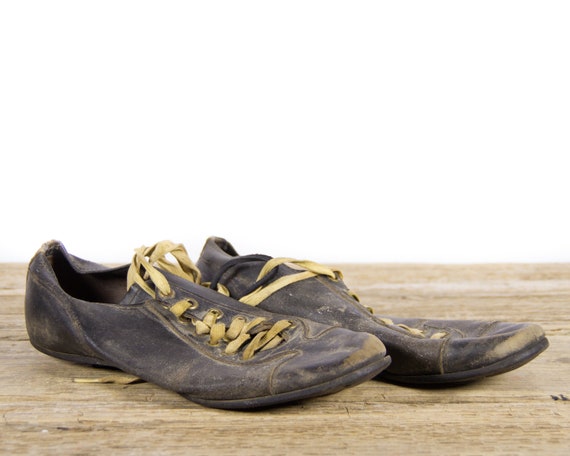 Old Vintage Leather Sport Cleats / Leather Spalding Cleats / | Etsy