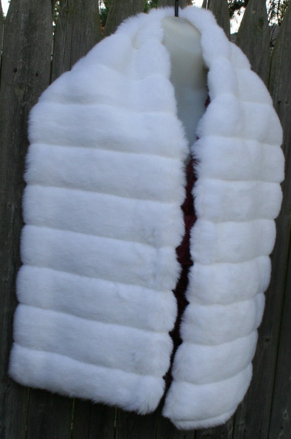 White Faux Fur Wrap - Gem