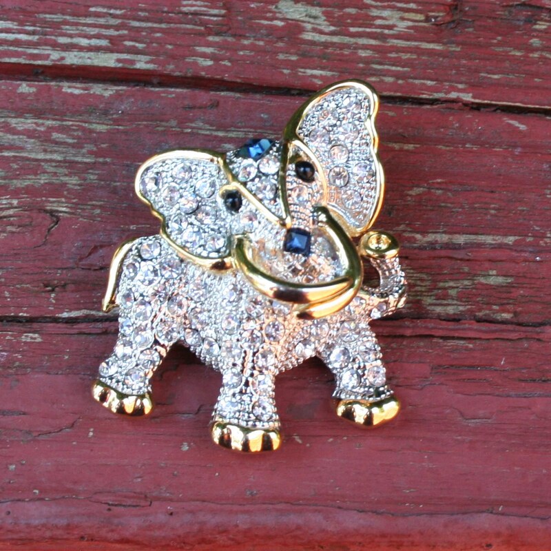 Elephant Brooch' - Etsy