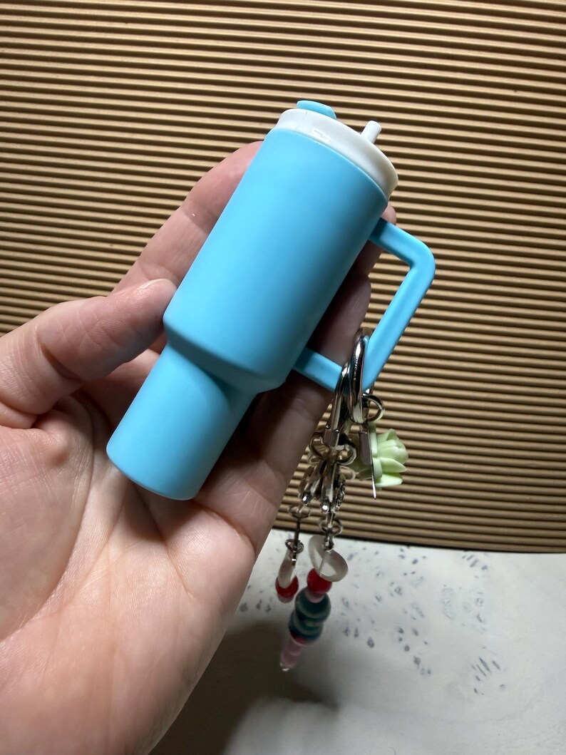 Mini Tumbler Bag Charm • Beaded Keychain • Purse Clip • Gift for Her - Etsy