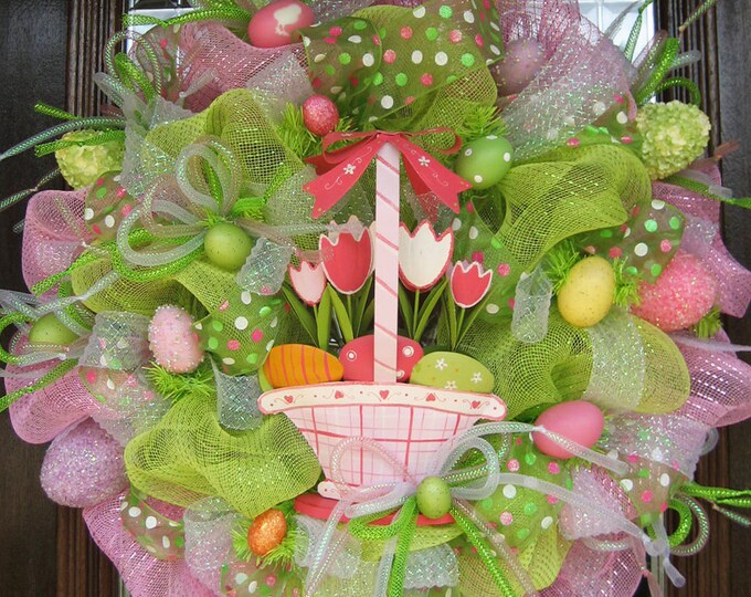 Deco Mesh EASTER WREATH With BASKET of Tulips - Etsy
