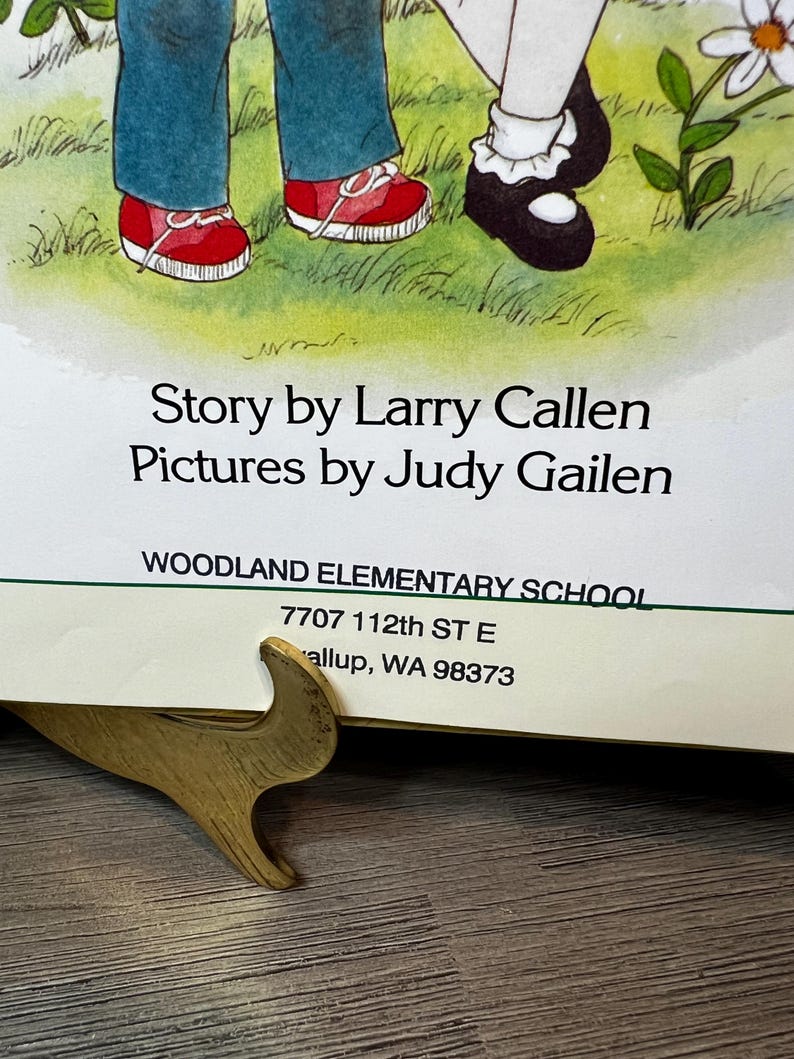 1984 Cabbage Patch Kids the Just-right Family Hardcover Parker Brothers ...