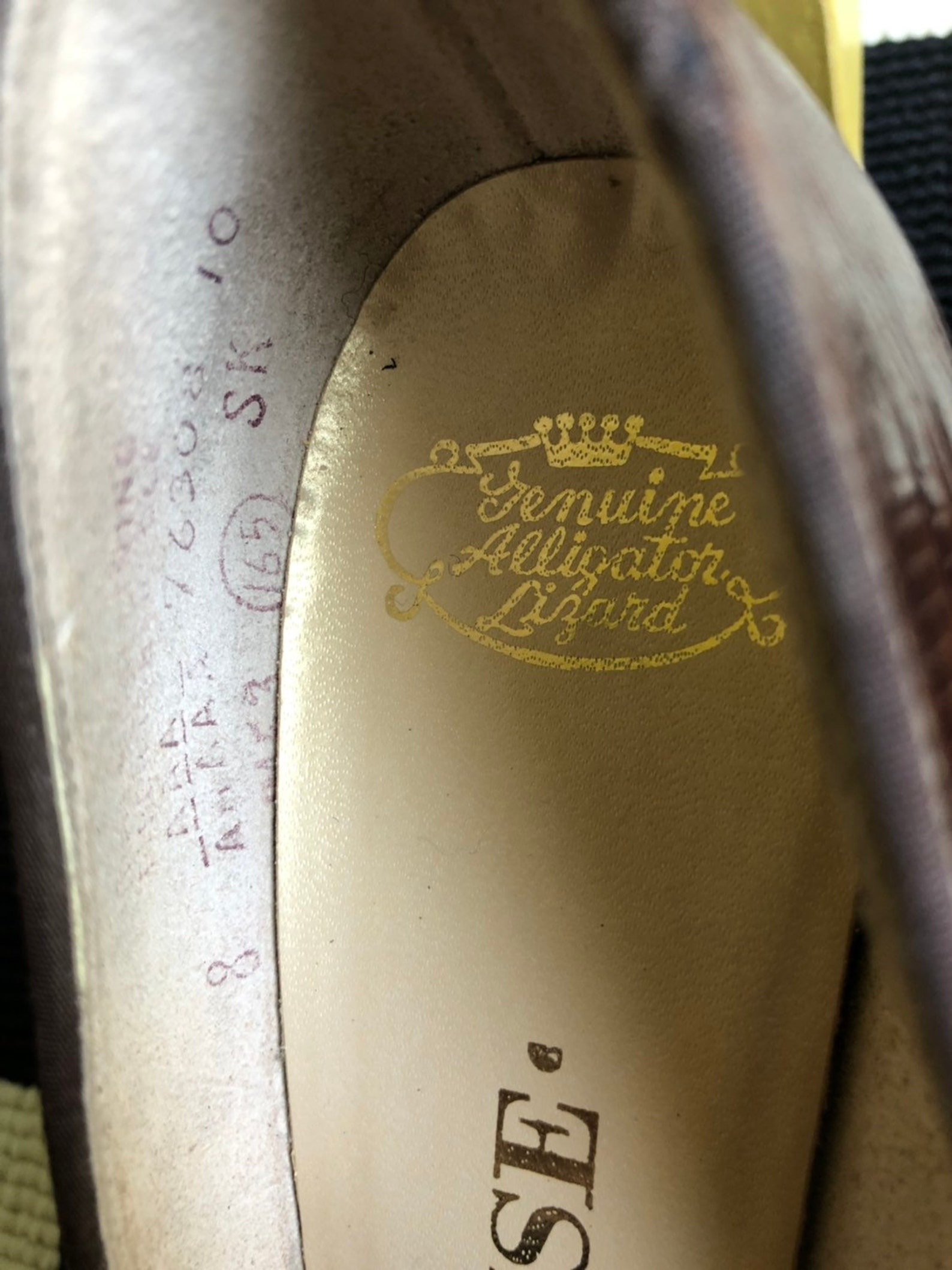 70s Alligator Pilgrim Pumps Heels Shoe Clips Brown 8 AAA Marquis ...