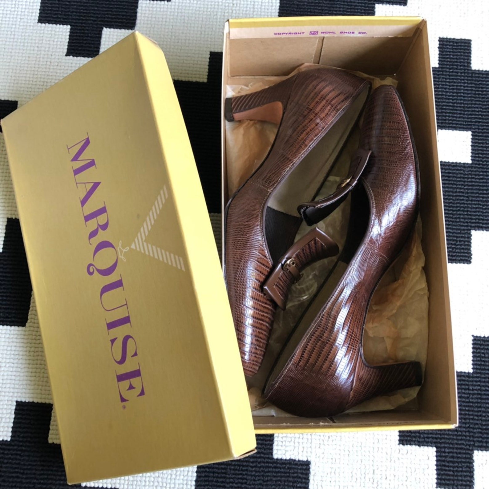70s Alligator Pilgrim Pumps Heels Shoe Clips Brown 8 AAA Marquis ...