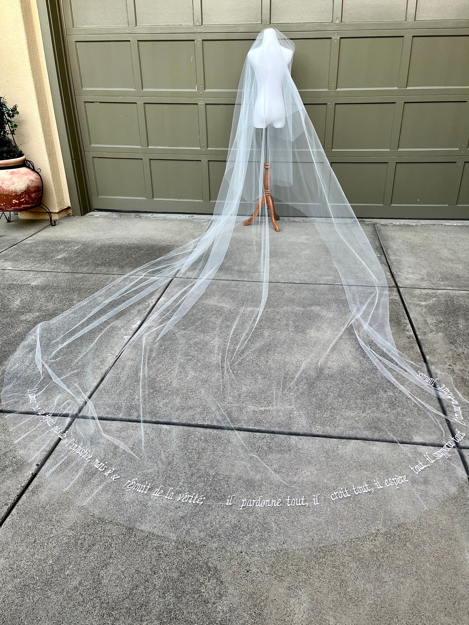 Custom Phrase Embroidered Wedding Veil With Words on Edge, Royal Length ...