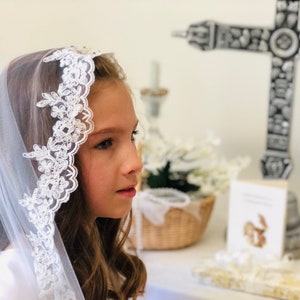 DIY First Holy Communion Veil for Girls, Make Your Own Lace Mantilla ...