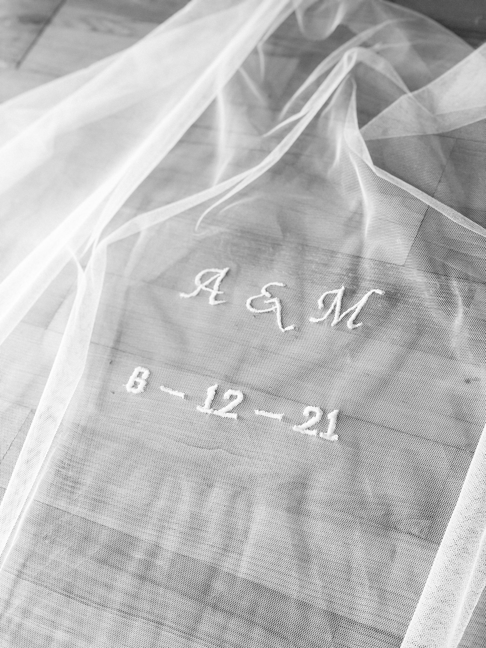 Custom Unity Veil With Monogrammed Embroidery Couple's | Etsy