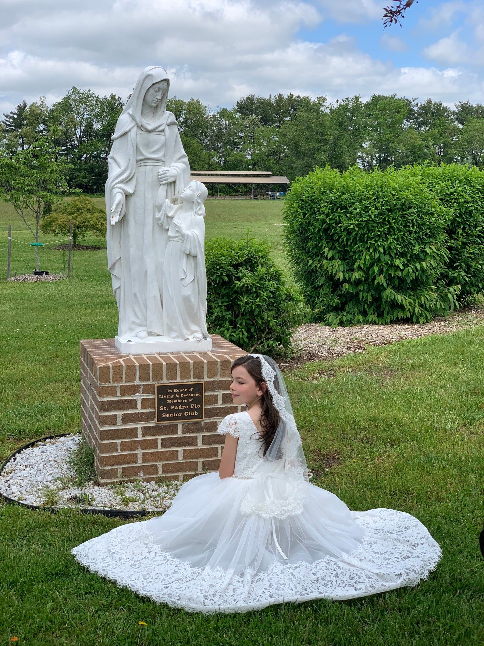 DIY First Holy Communion Veil for Girls, Make Your Own Lace Mantilla ...