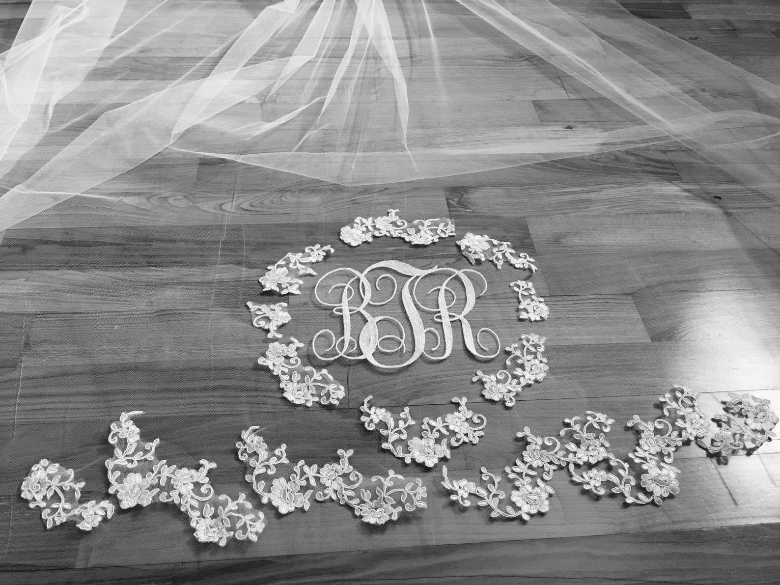 Monogram Chapel Veil 90 Long Wedding Veil With Lace Letter - Etsy