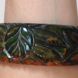 Bakelite Bangle Green Yellow Flower Carved Large End of Day - Etsy
