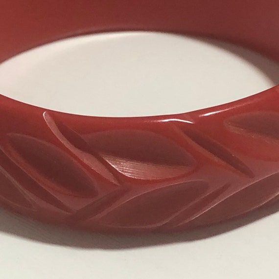 Bakelite Red Carved Rare Bangle - Gem