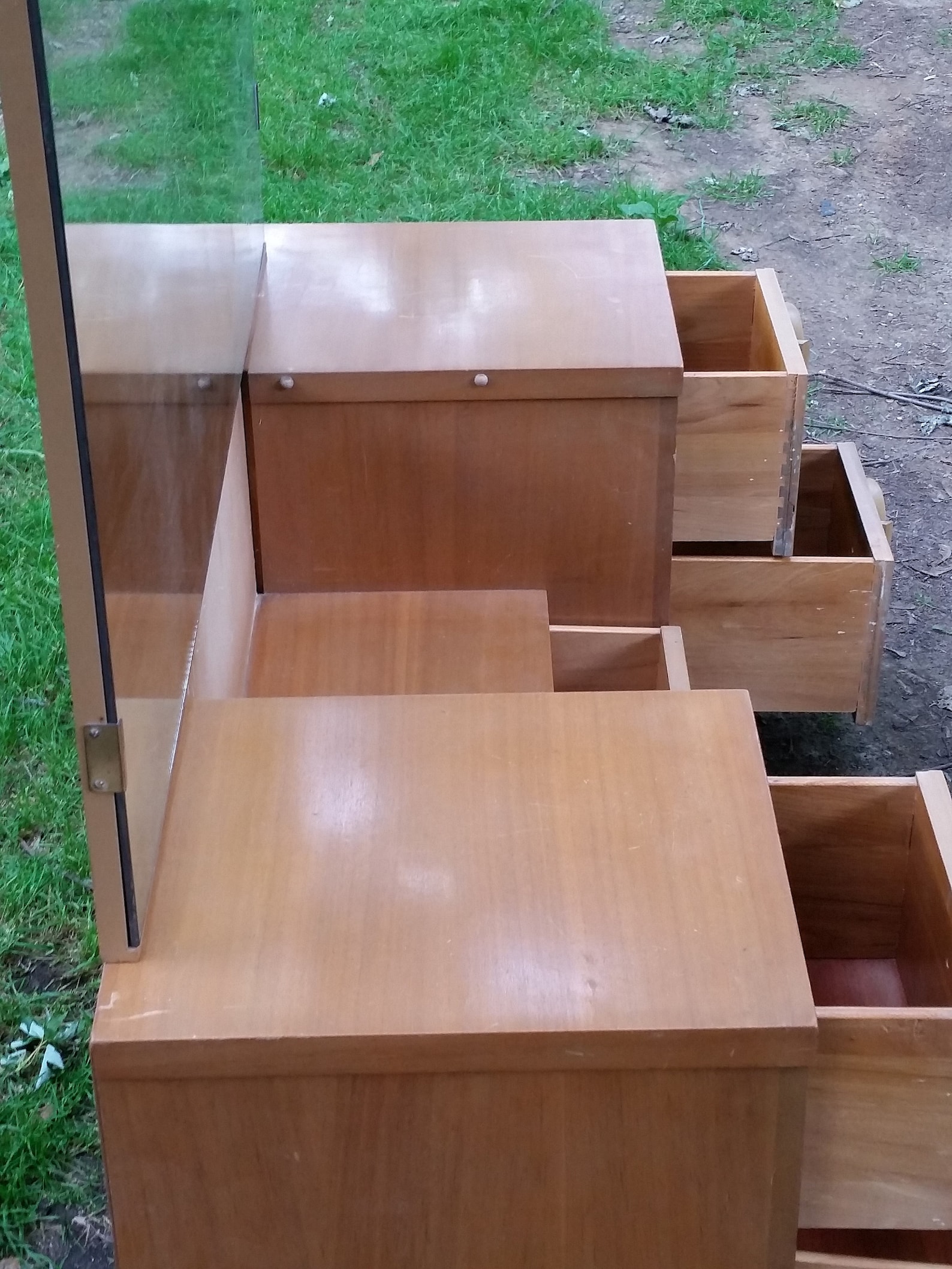 Blond MCM Art Deco Mid-century Vanity Makeup Dressing Table 1948 York ...