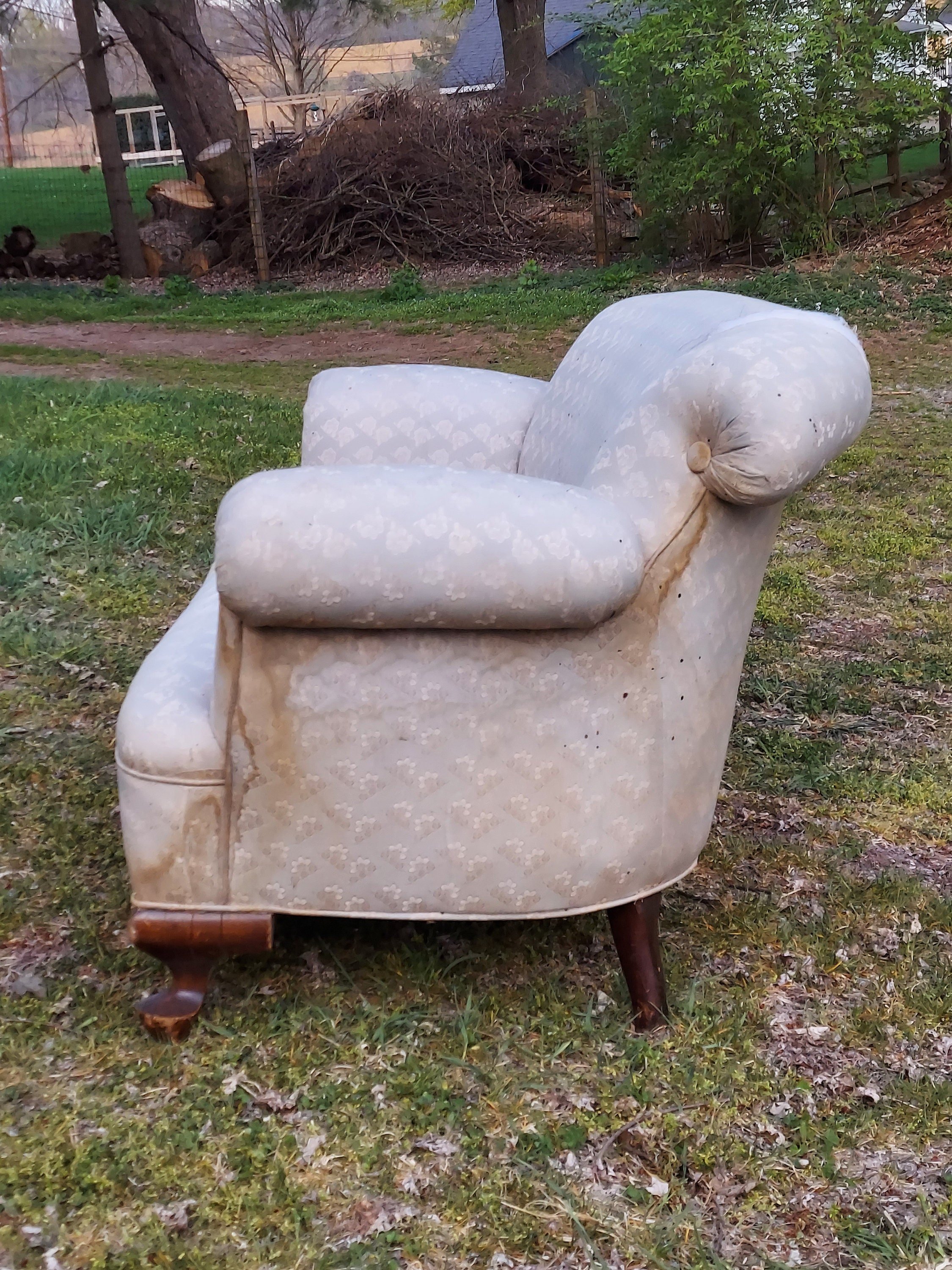 Elegant 1920s Scroll Arm Queen Anne Sofa Frame for Resto Reupholster ...