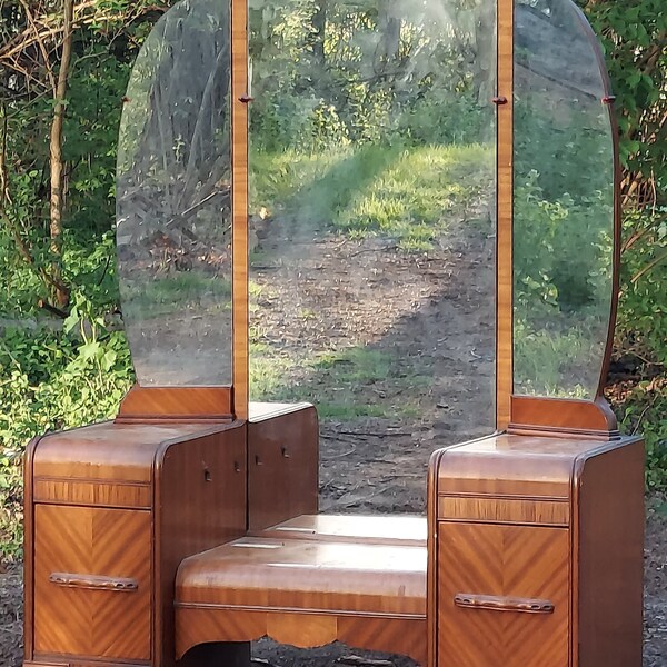 Waterfall Vanity - Etsy
