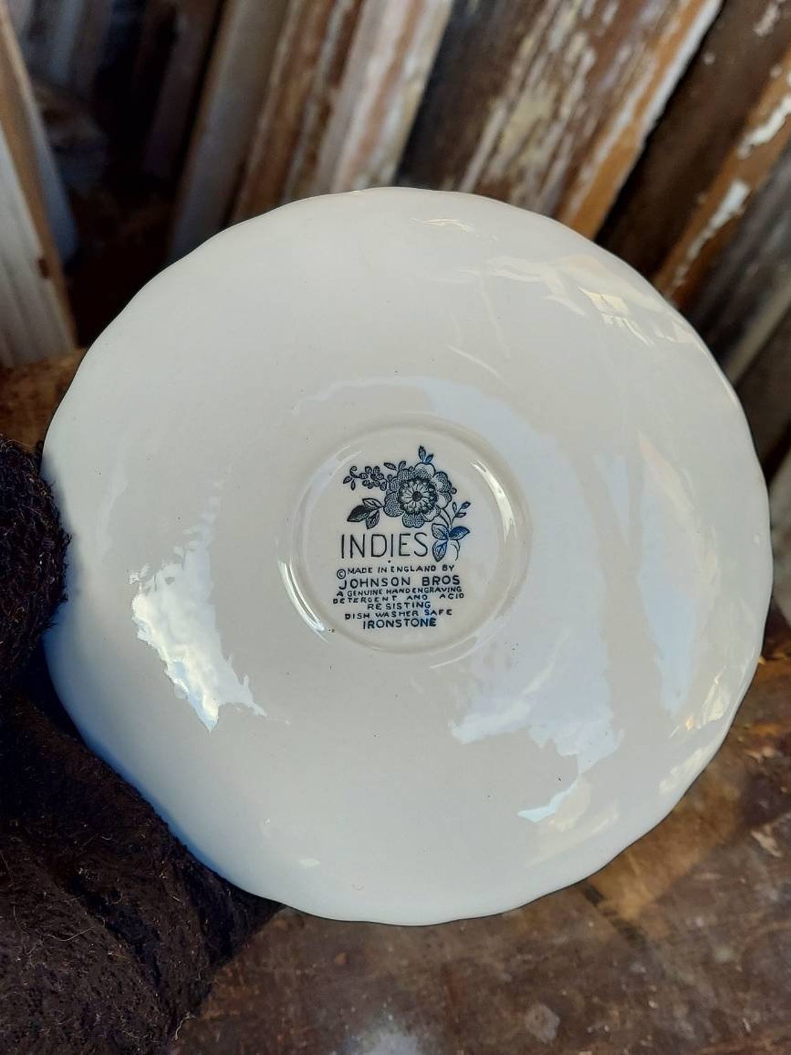 Indies Pattern Johnson Brothers Tea Cups and Saucers - Etsy