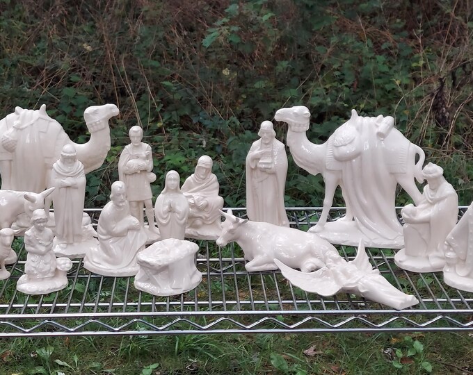 Nativity Set 18-piece Christmas Manger Figurines 1970s Holland Mold ...