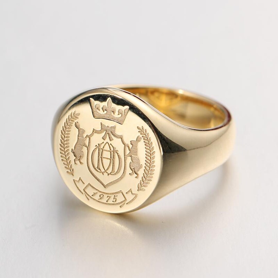 10K Gold Family Crest Signet Ring, Engraved Noble Mens Jewelry - Etsy