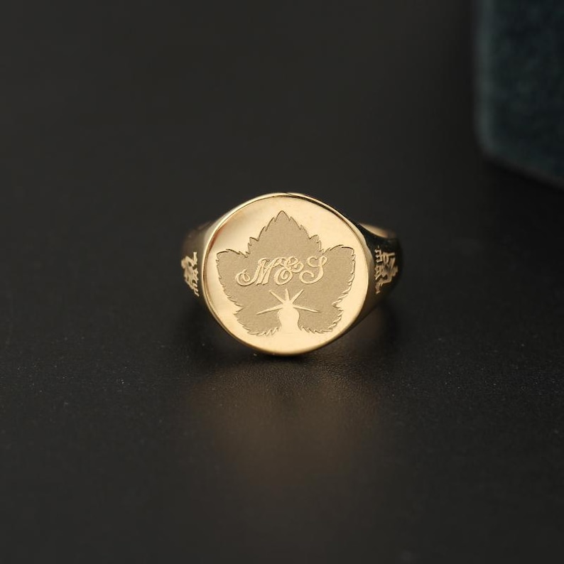 10K Gold Maple Leaf Crest Signet Ring, Custom Heraldry Emblem - Etsy