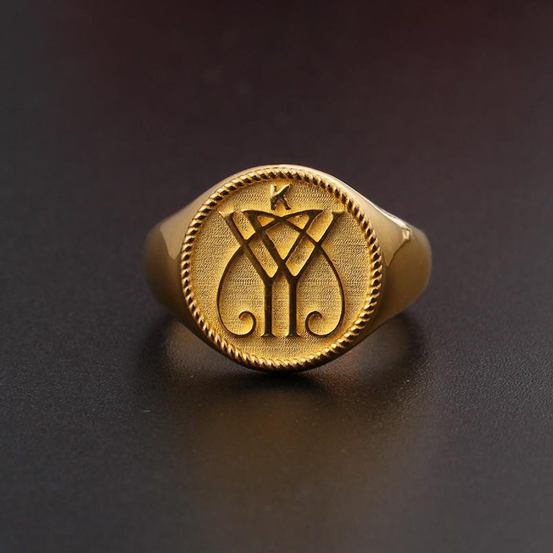 Handcrafted 18K Gold Crest Signet Ring, Custom Wax Seal, Noble Style - Etsy