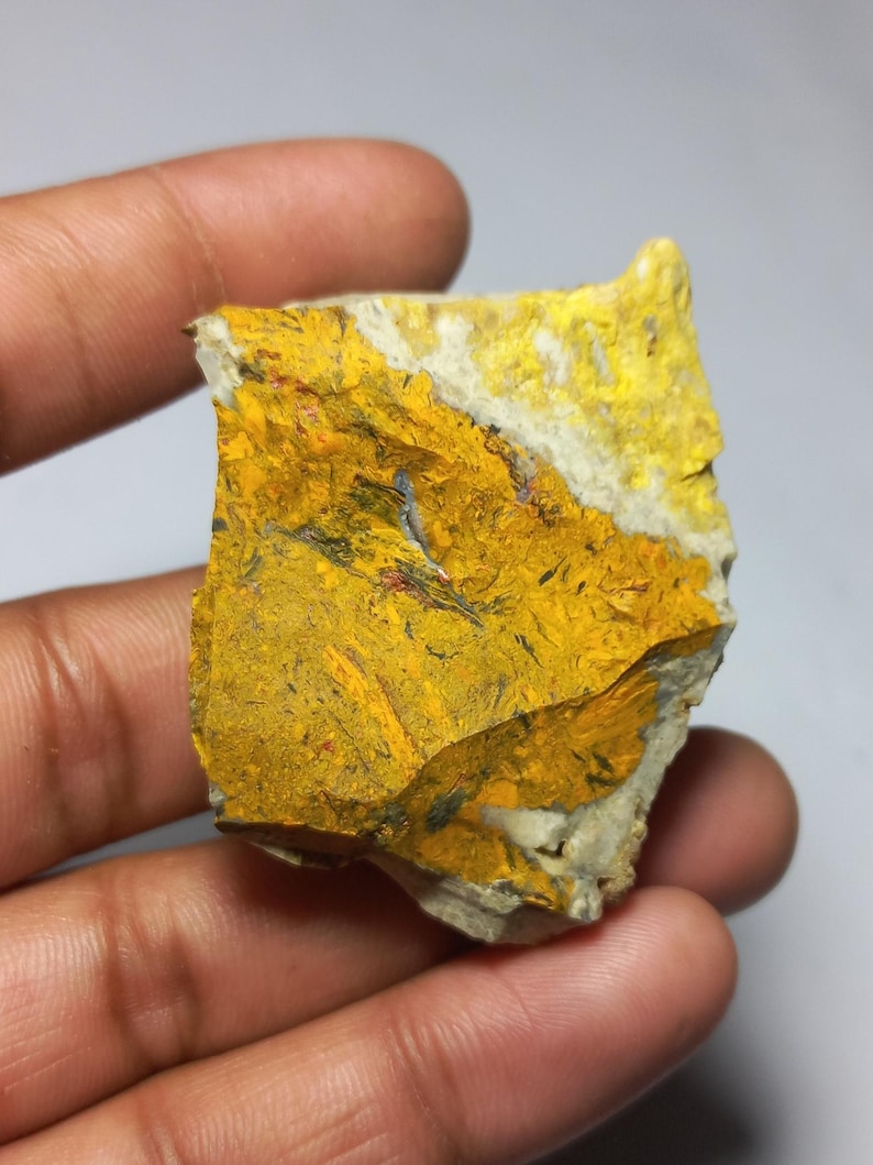 Raw Yellow Jasper Stone for Jewelry Making, Crystal DIY Pendant (242 ...