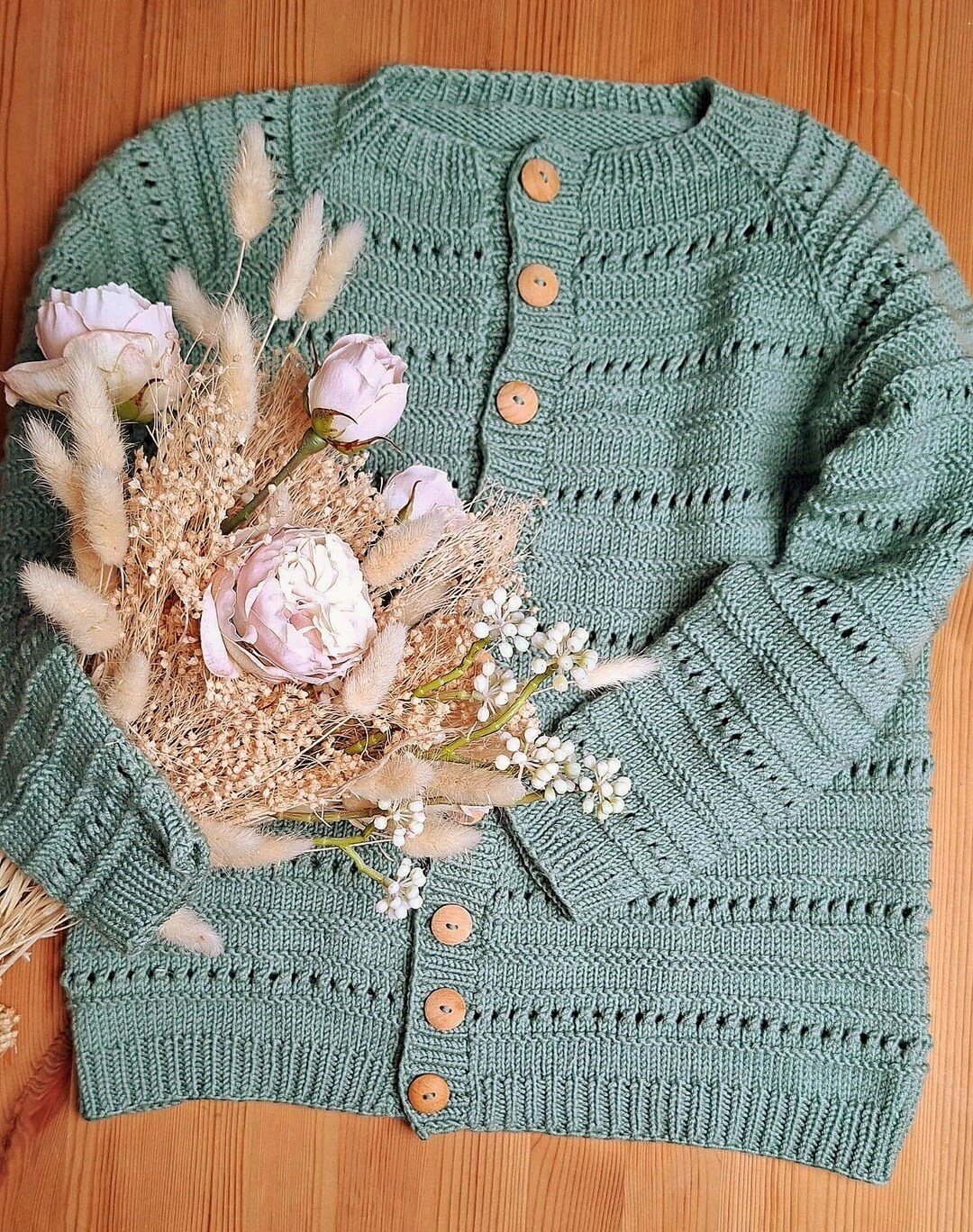 Knitting Pattern for a Seamless Children's Cardigan, Sizes 56-134 ...