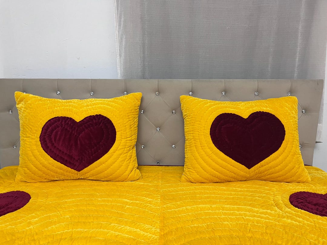 Velvet Heart Quilted Blanket, Hand-stitched Cozy Throw, Love Theme Home ...