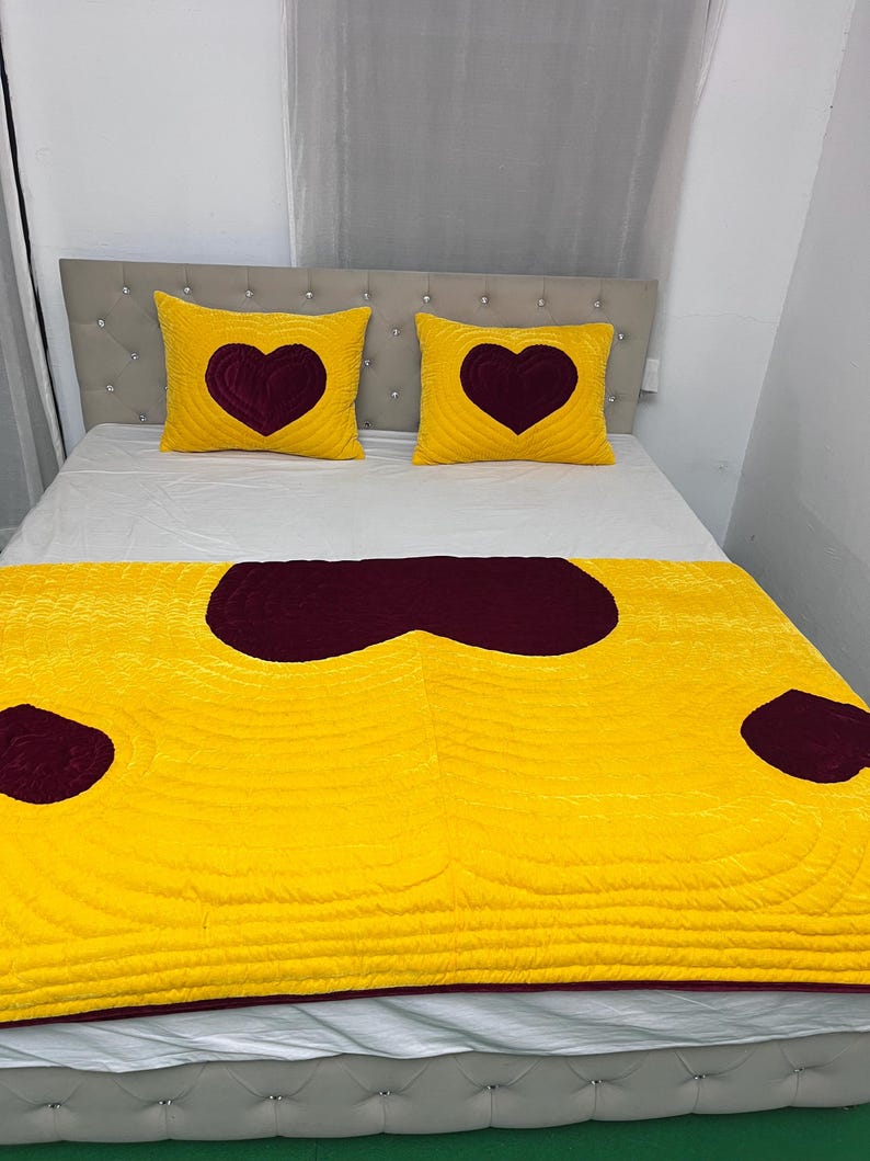 Velvet Heart Quilted Blanket, Hand-stitched Cozy Throw, Love Theme Home ...