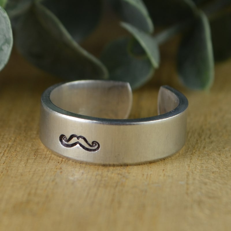 Mustache Ring - Etsy