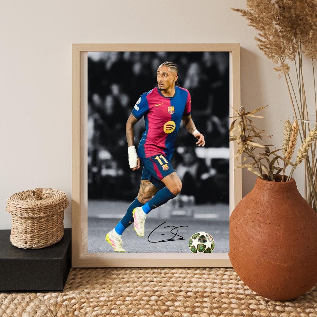 Raphinha Barcelona Wall Art Poster | Brazilian Football Star Print ...