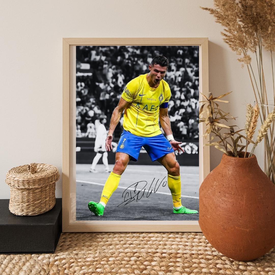 Cristiano Ronaldo CR7 Biography, Football Career, Records, Goals ...
