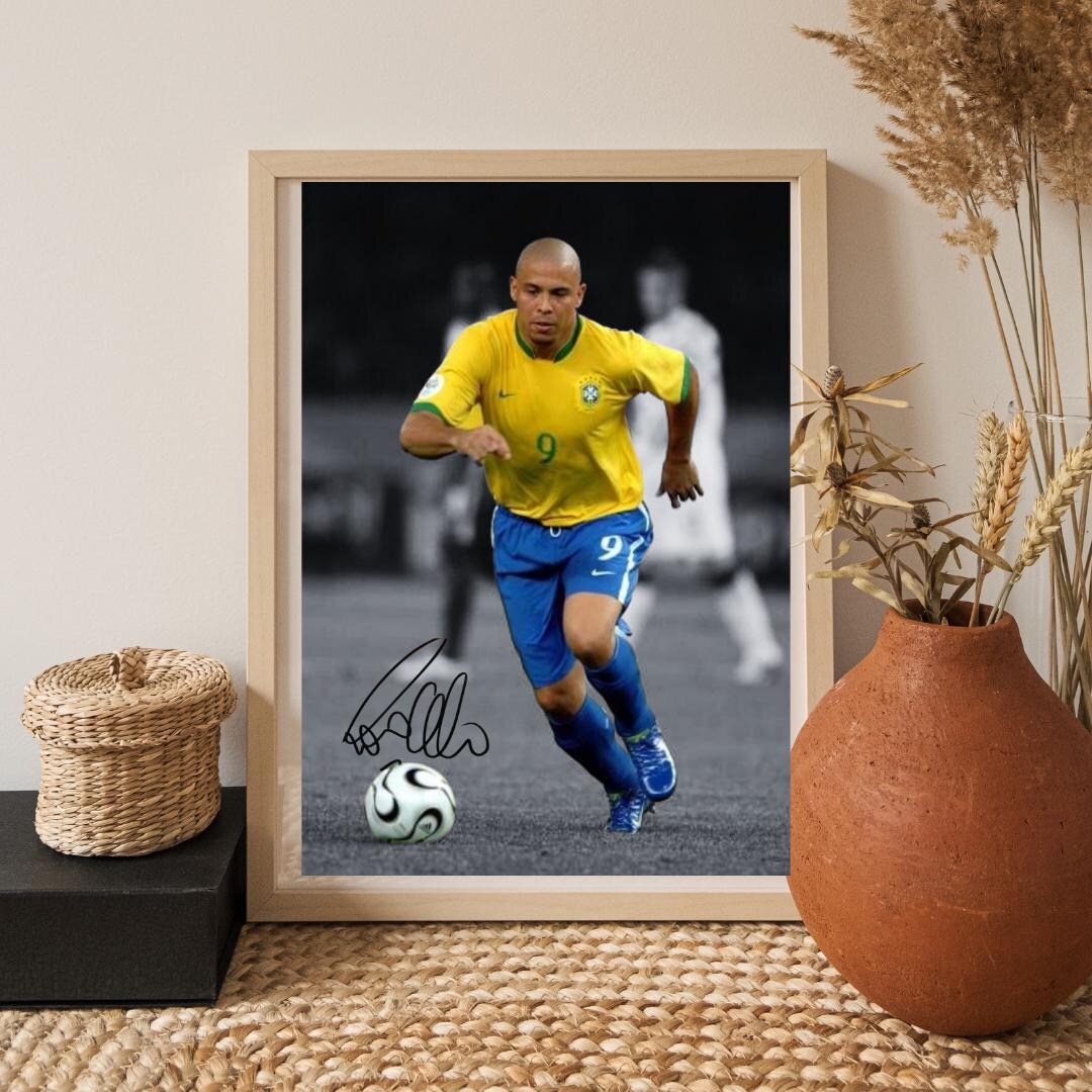 Ronaldo Nazário Football Legend Walnut Art Portrait - Etsy