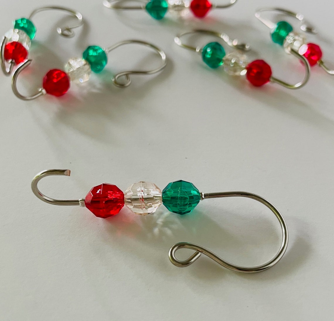 Christmas Ornament Hangers / Hooks Silver Wire Green, Red and Champagne ...