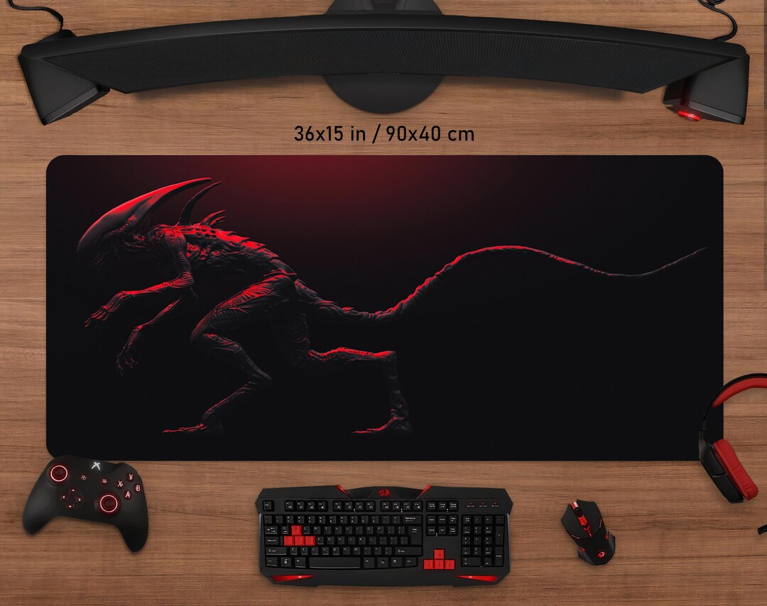 Alien Xenomorph Desk Mat | Sci-fi Mouse Pad | Premium Print Surface ...
