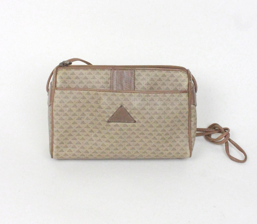 80s Liz Claiborne Crossbody Bag // Triangle Logo Print - Etsy