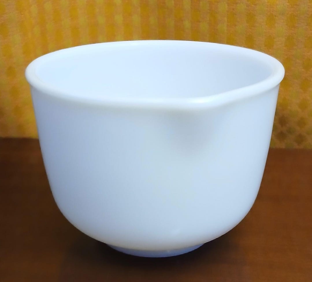 Sunbeam Mixmaster Bowl in White Milk Glass - Etsy