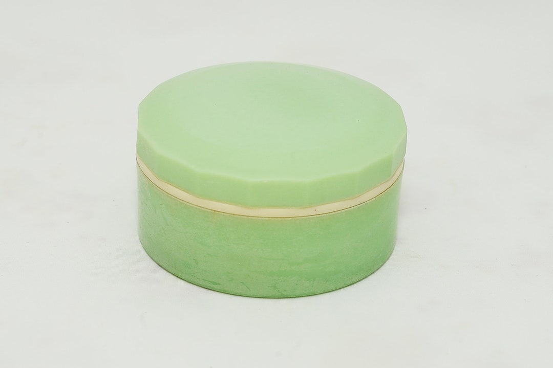 Pale Green Bakelite Plastic Powder Tub Made by Chic-pak - Etsy