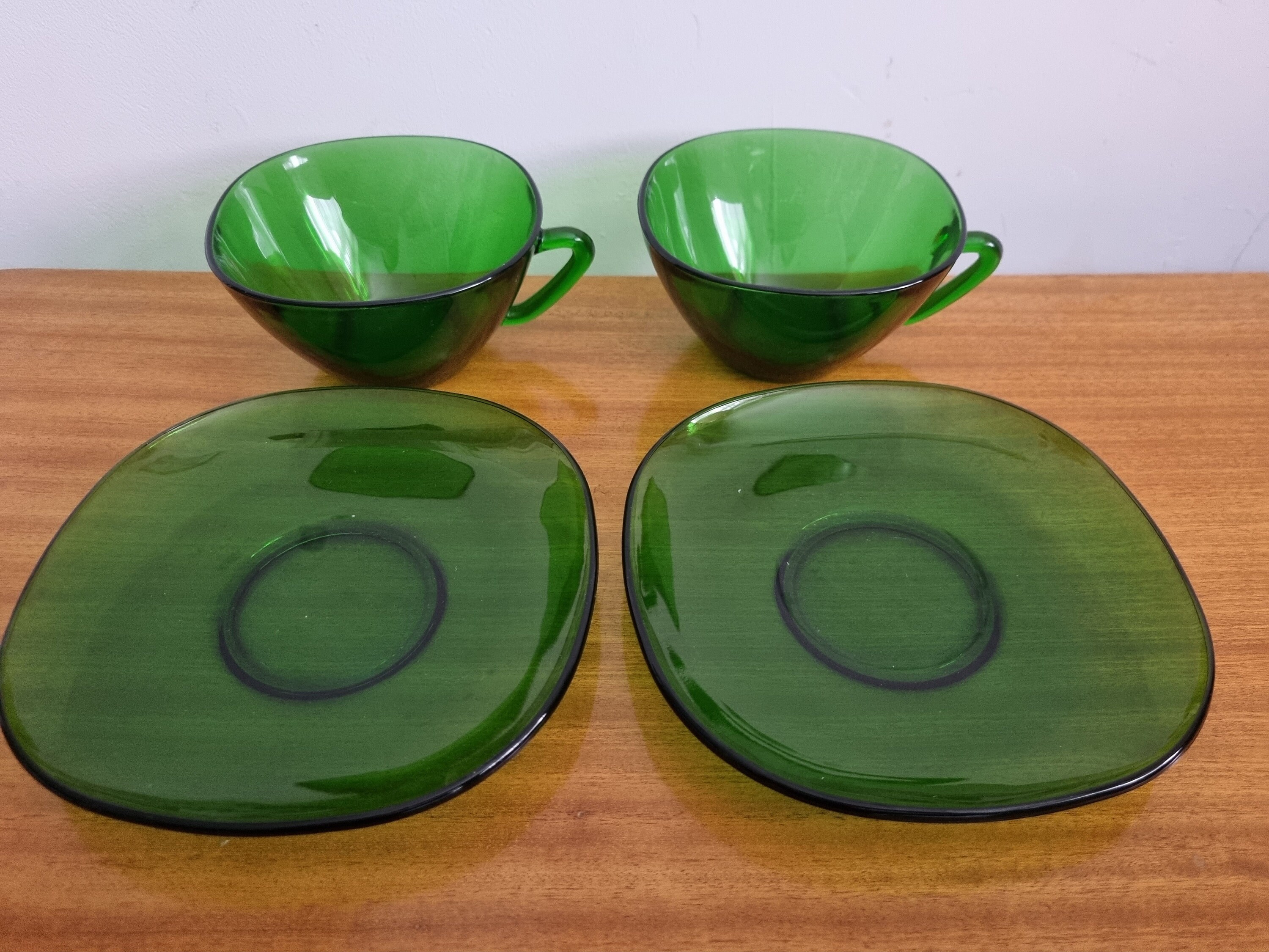 Pair of Green Square Vereco Glass Tea Cups and Saucers - Etsy