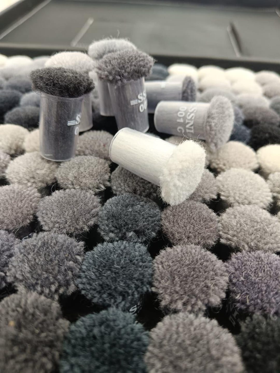 150-colour Pom Box : Grey Wool Shades | MDF Box With Black Rexine ...