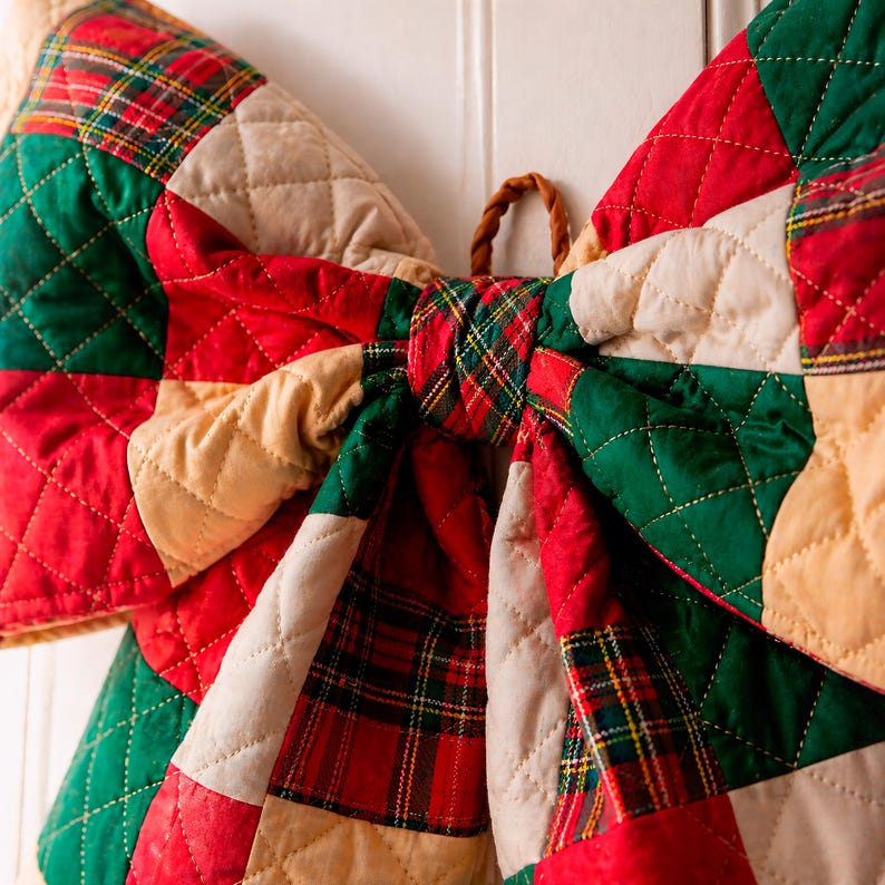 Reversible Patchwork Bow Sewing Pattern, Quilted Holiday Door Decor ...