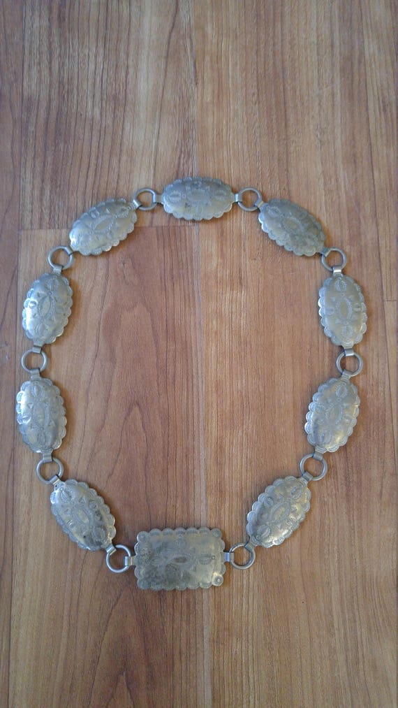 Silver tone metal conch - Gem