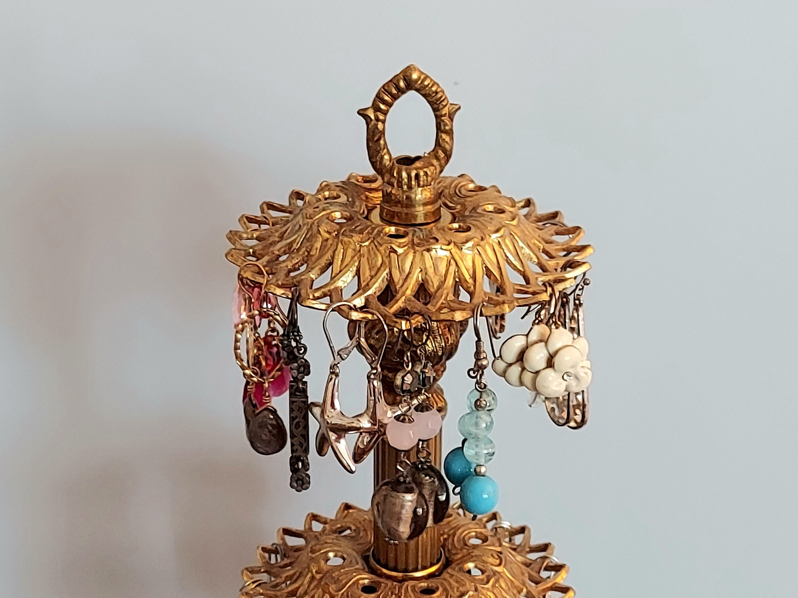 FABULOUS Revolving 72 Pair Earring Holder from Vintage Hollywood ...