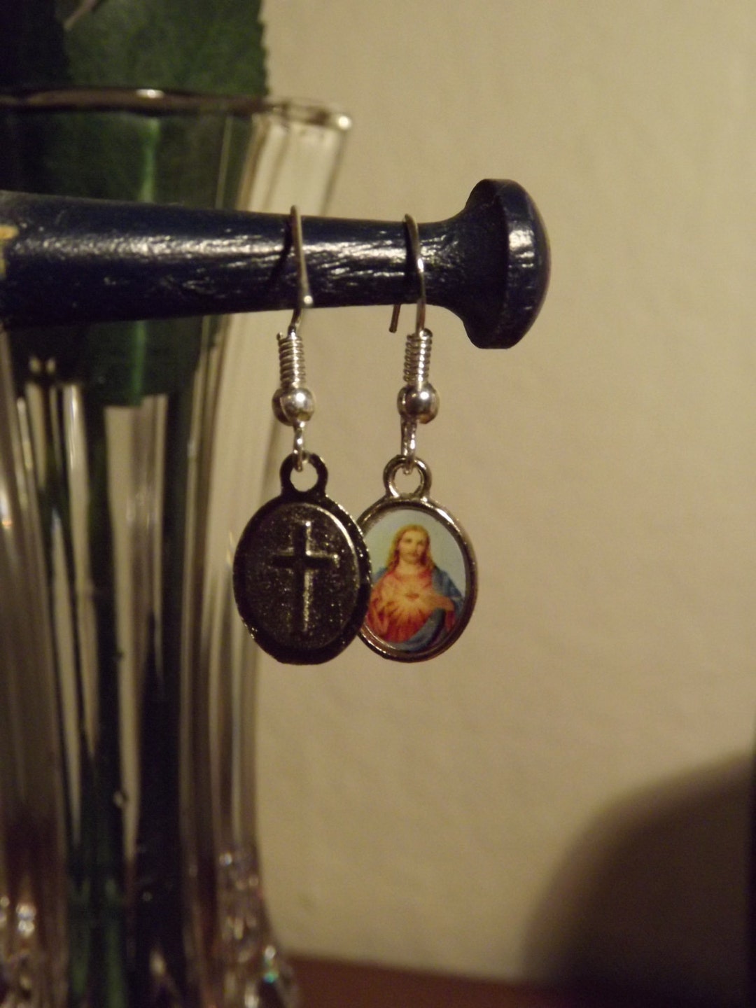 Sacred Heart of Jesus Earrings Silver Tone - Etsy