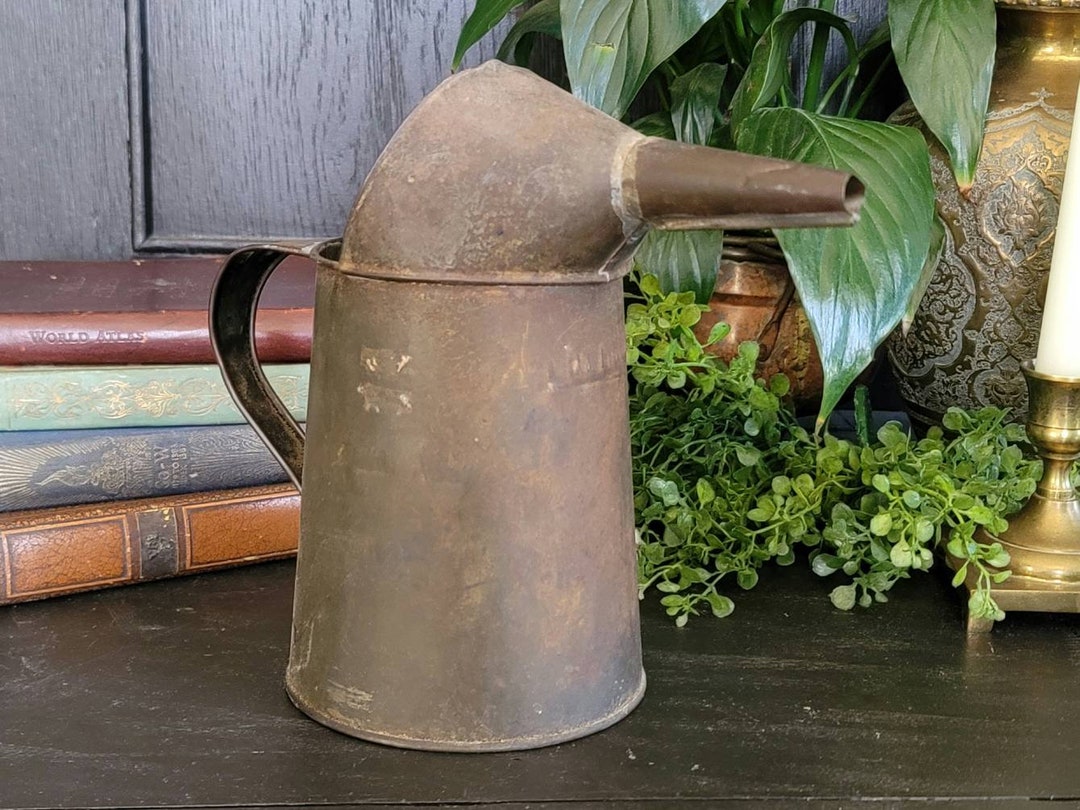 Vintage Oil Can | Rusty One Quart Oil Can | Primitive Rusty Farmhouse ...