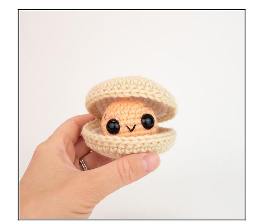 PATTERN Low Sew Cleo the Clam Pattern - Amigurumi Clam Pattern ...