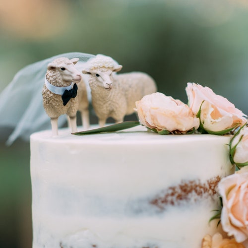 Sheep-lamb-whimsical-woodland-wedding-cake | Etsy