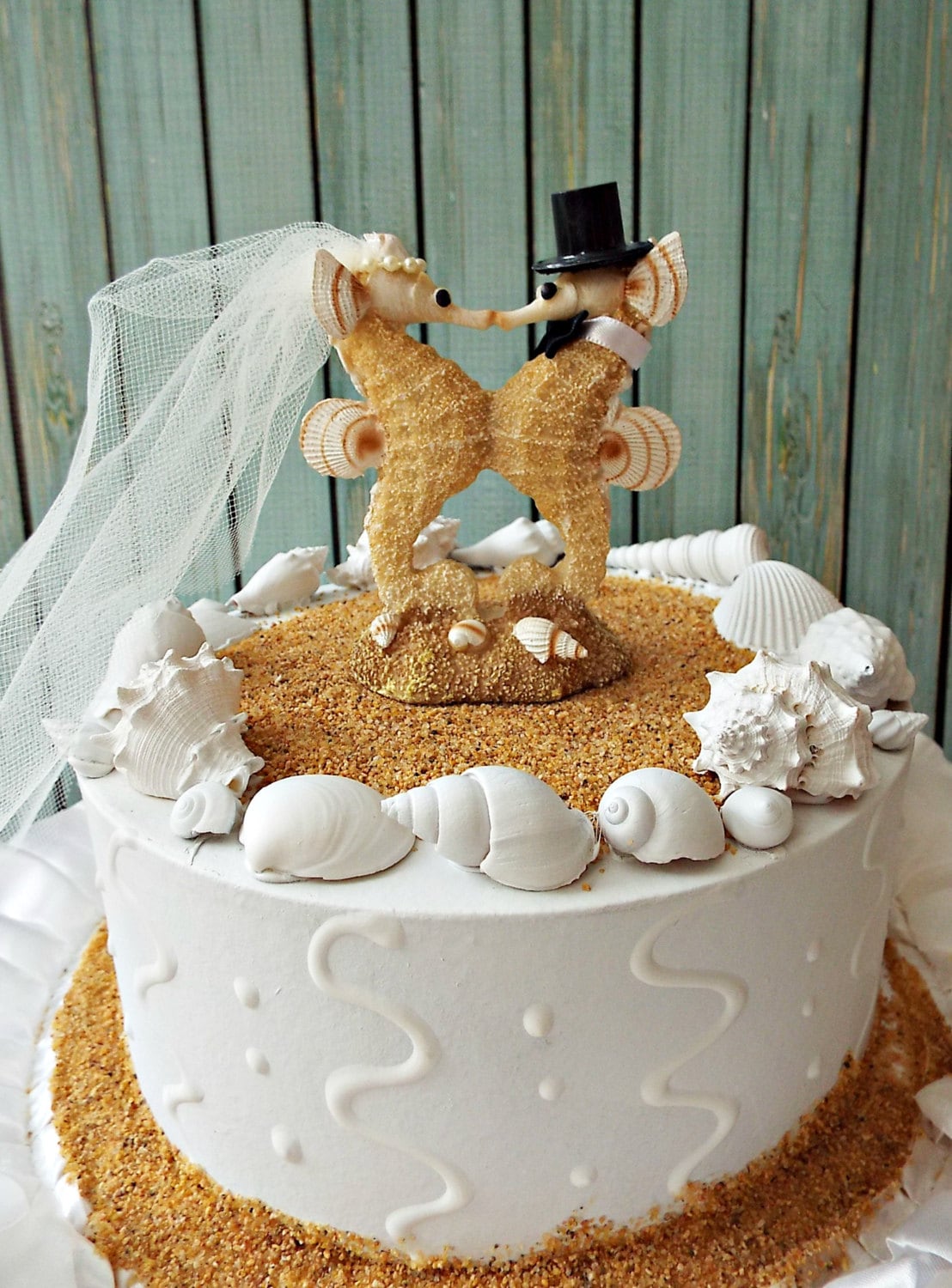 Sea Horse-wedding-cake Topper-bride-groom-seahorse Lover-kissing-beach ...