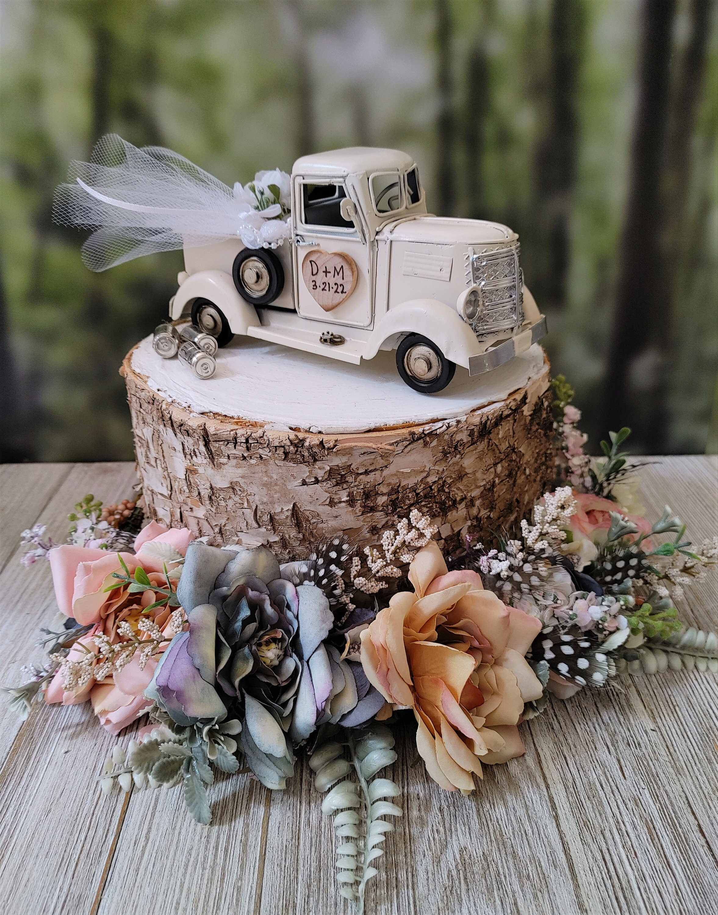 Vintage Style Wedding Cake Toppers