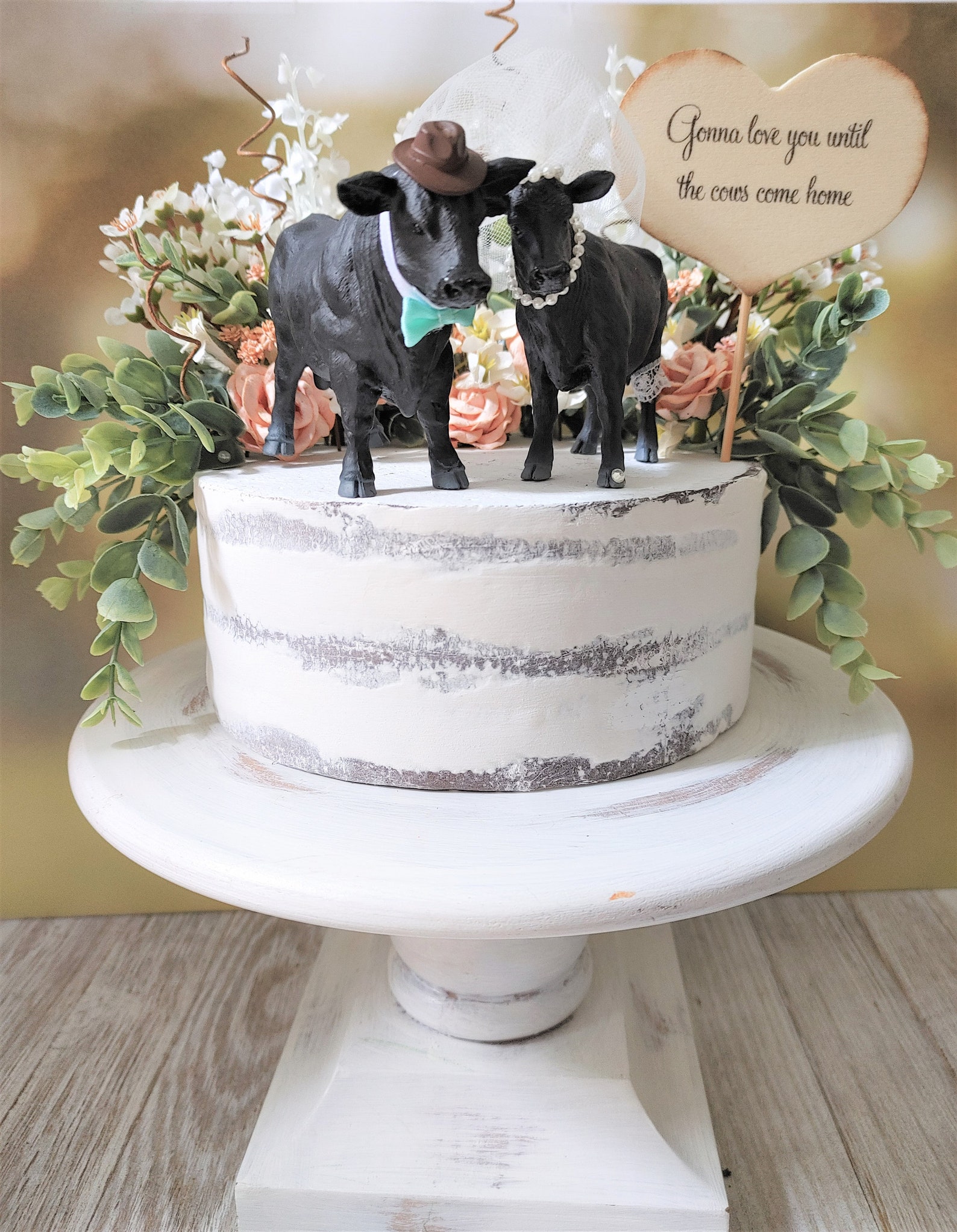 Western Barn Wedding Farm Themed Cow Bull Black Angus Animal Wedding ...