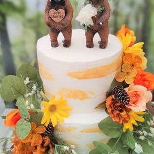 Brown Bear Grizzly Bear Fall Themed Wedding Cake Topper Sunflower ...