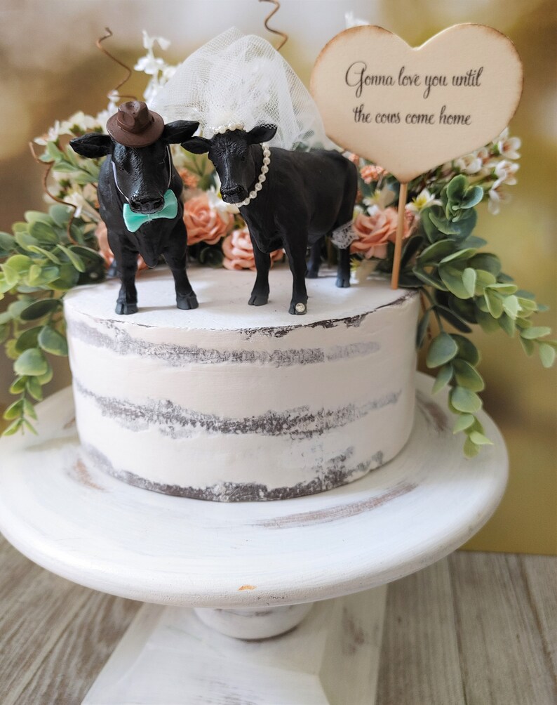 Western Barn Wedding Farm Themed Cow Bull Black Angus Animal Wedding ...